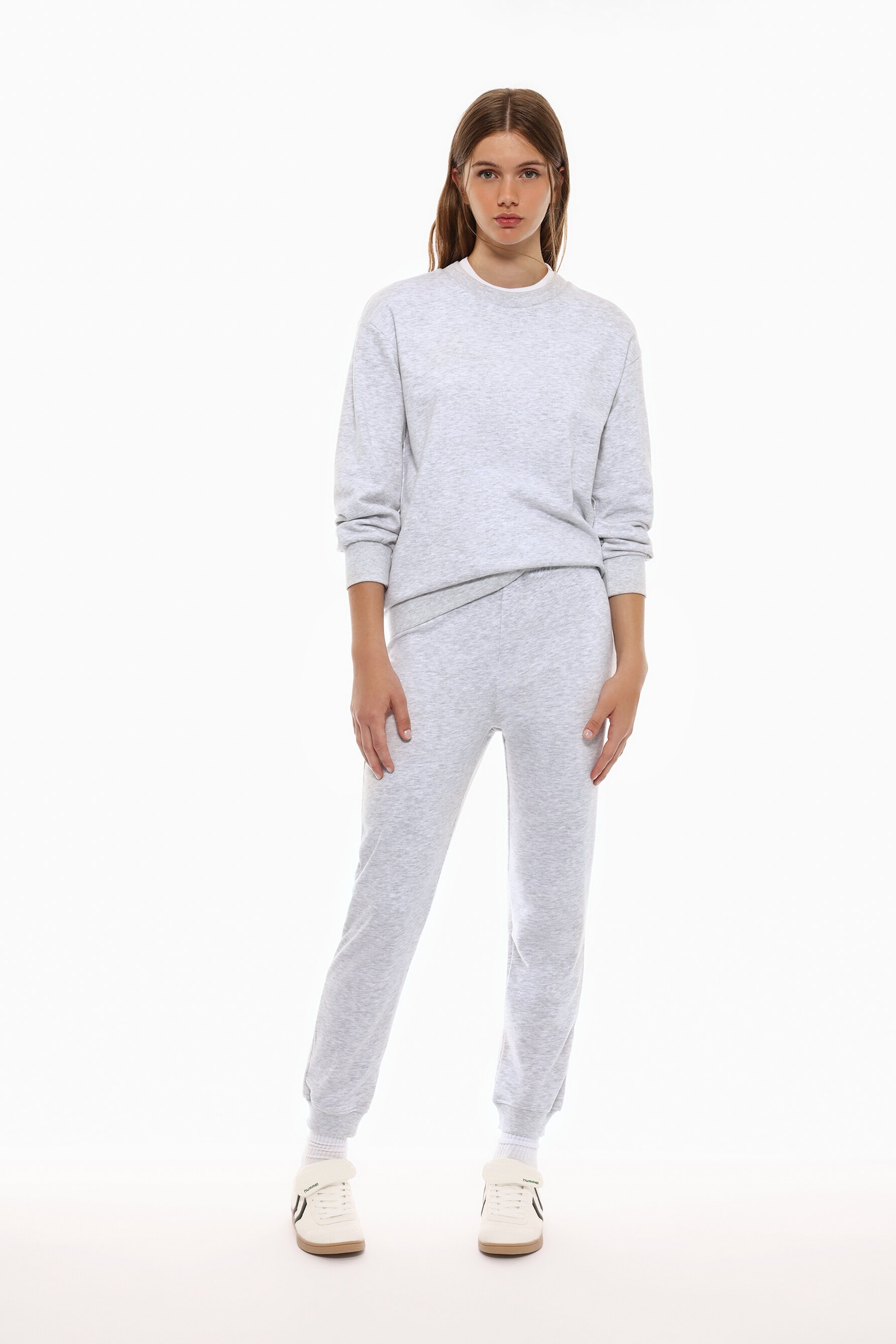 Chándal - ROPA - Mujer - | Lefties ESPAÑA