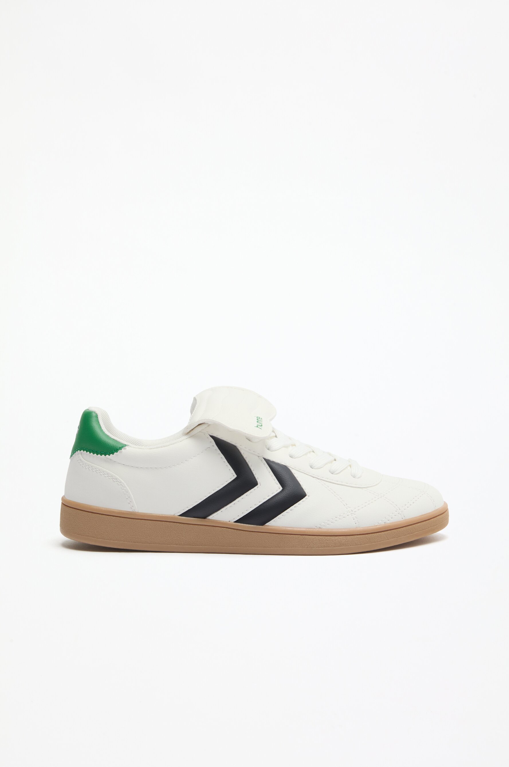 Retro Hummel sneakers with tongue detail - NEW IN - Woman - | Lefties ...