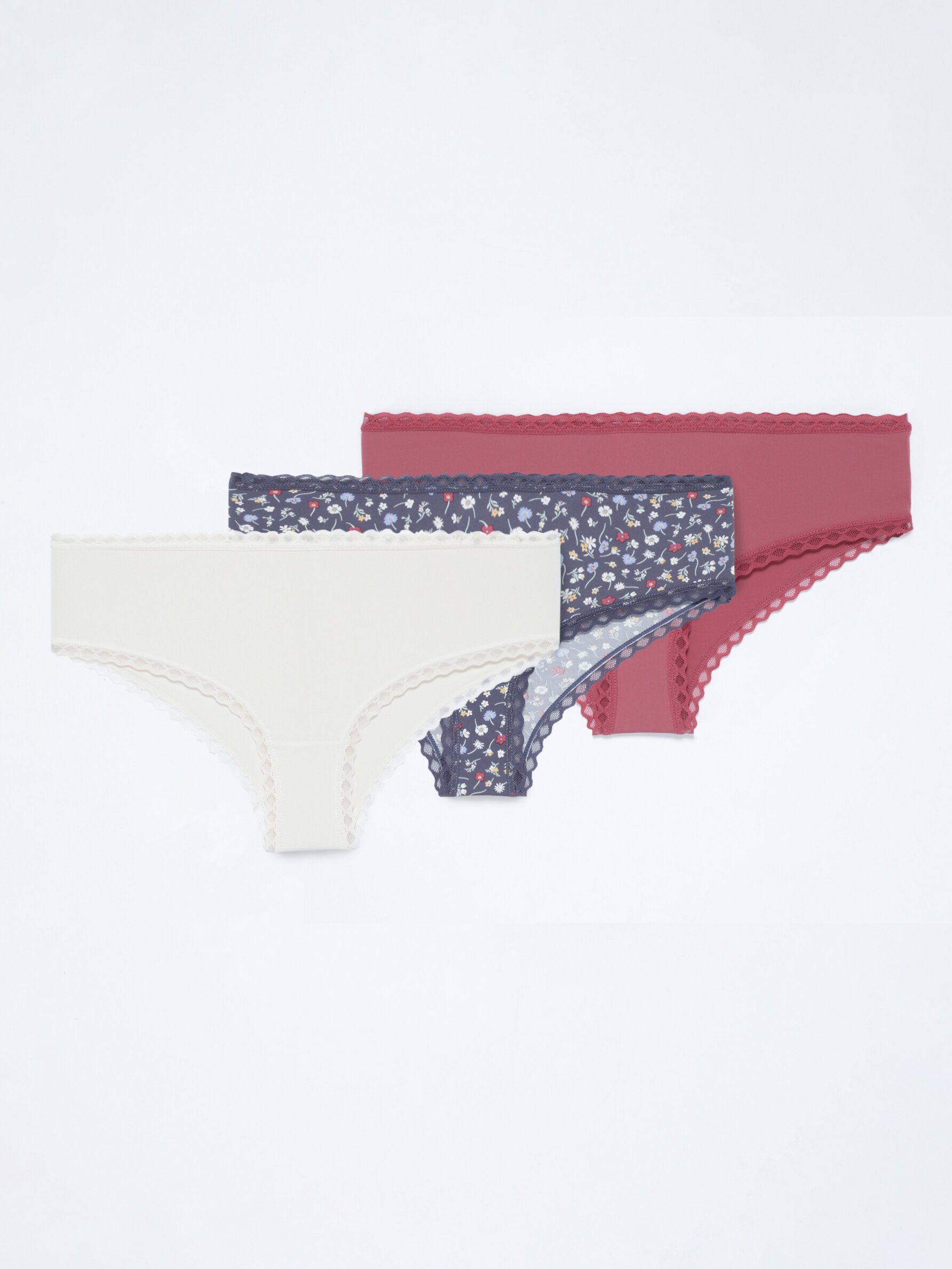 Braguitas - ROPA INTERIOR | PIJAMAS - Mujer - | Lefties ESPAÑA