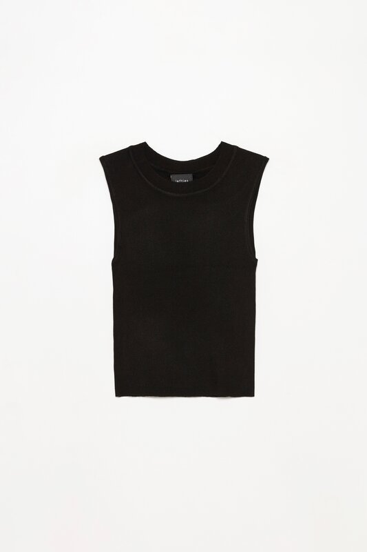 Basic knit top - Basics - Woman - | Lefties UAE - ABU DHABI/Al AIN /RAS ...