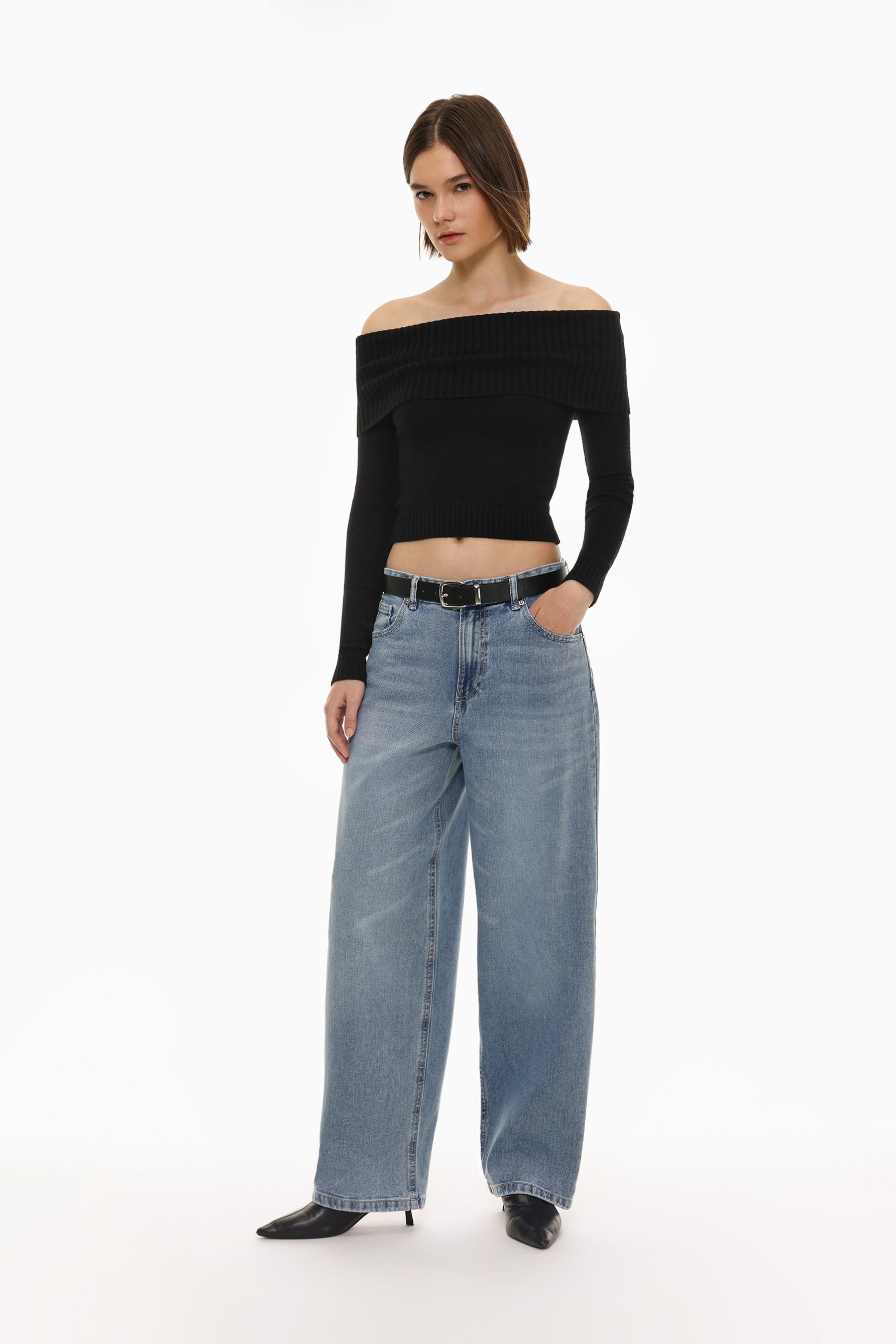 Balloon fit baggy jeans with belt - Jeans - CLOTHING - Woman ...